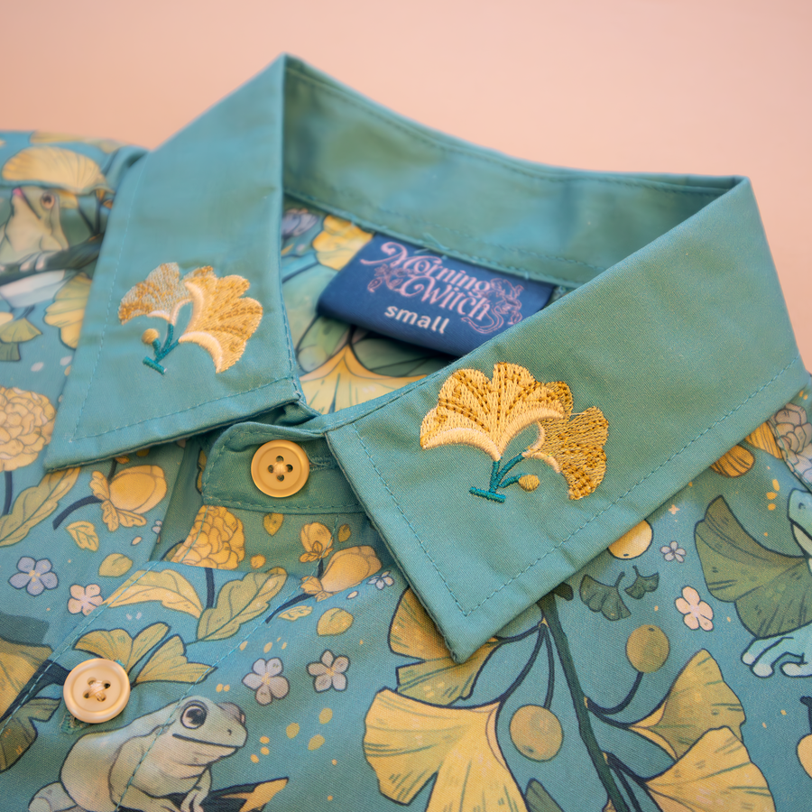 PRESALE [EMBROIDERED BUTTON DOWN SHIRT] Frog & Ginkgo – Morningwitch